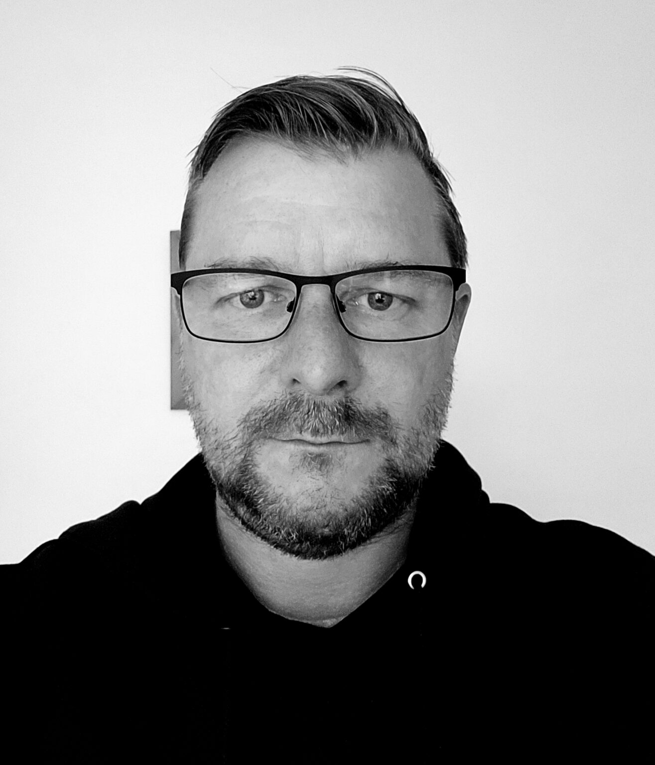 Ultimate Dance Radio - Online Dance Music Radio Station